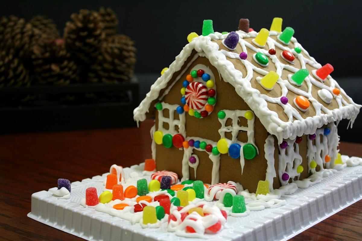 Virtual Gingerbread House Contest - St. Ignatius Parish School